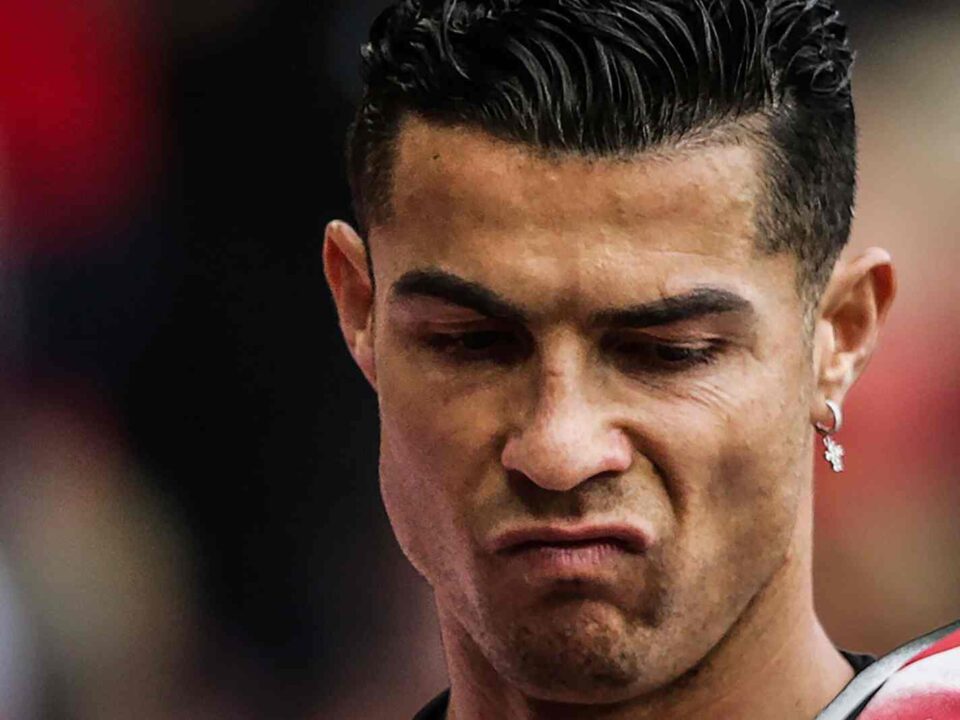 Why Does Cristiano Ronaldo Paint His Toenails Black? – Thick Accent