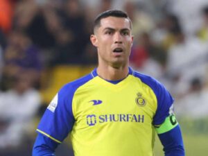 Rare Photos of Cristiano Ronaldo with a Beard: Why Does It Come and Go ...