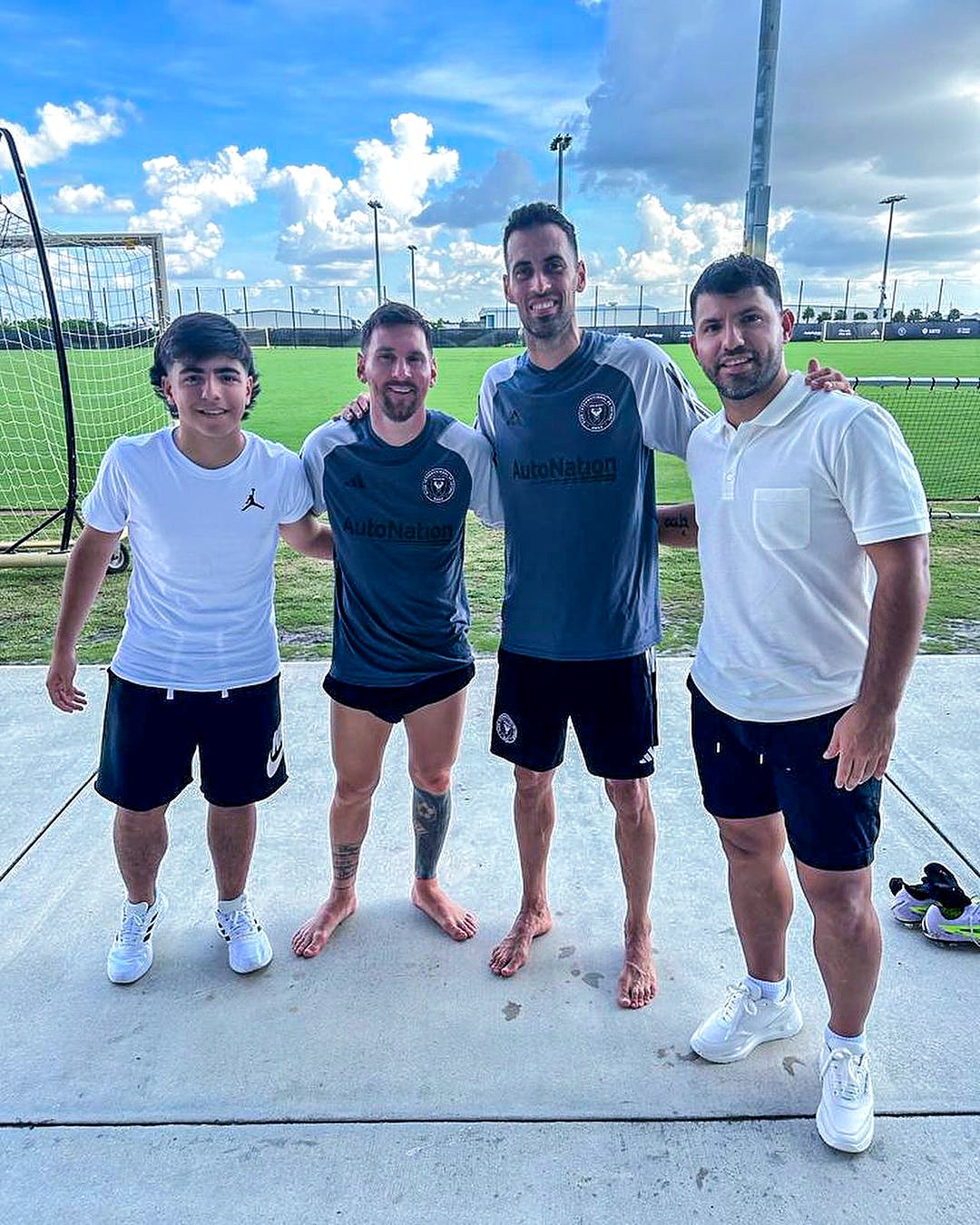 Does Sergio Busquets Have Unusually Large Feet? Here’s The Truth Behind ...
