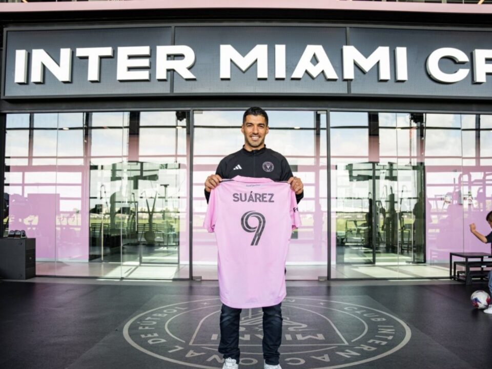 Why Luis Suarez Wore a DEBUT Logo on his Inter Miami Kit? – Thick Accent
