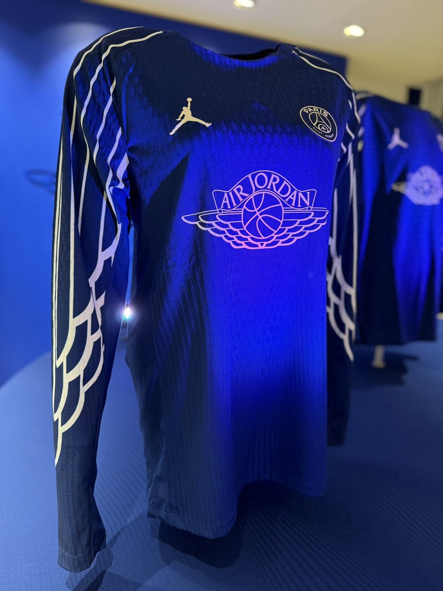 Verdict: New PSG Kit with Winged Sleeves Looks Fly AF – Thick Accent