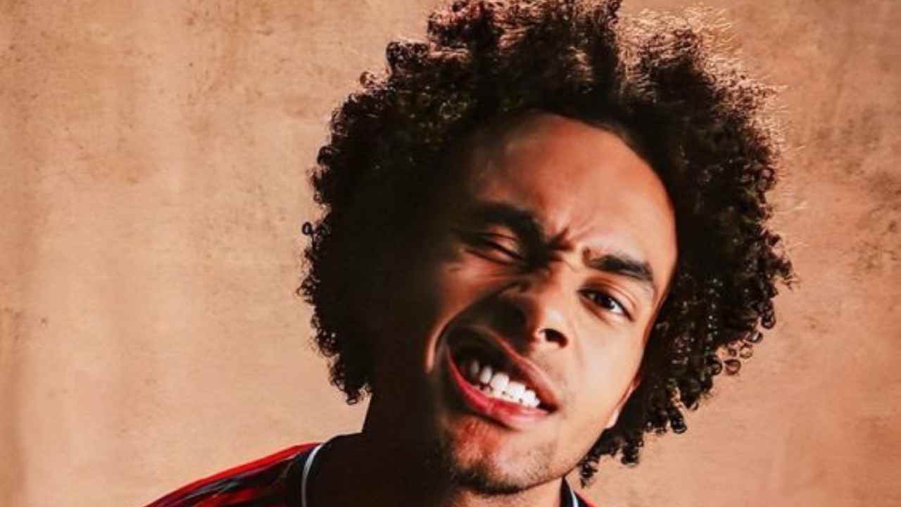 Joshua Zirkzee Gets His Own Chant Thanks to Crystal Palace’s DJ Mishap ...