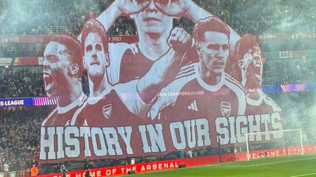 “Spot the Difference” — Football Fans React to Arsenal and Bayern Tifos ...