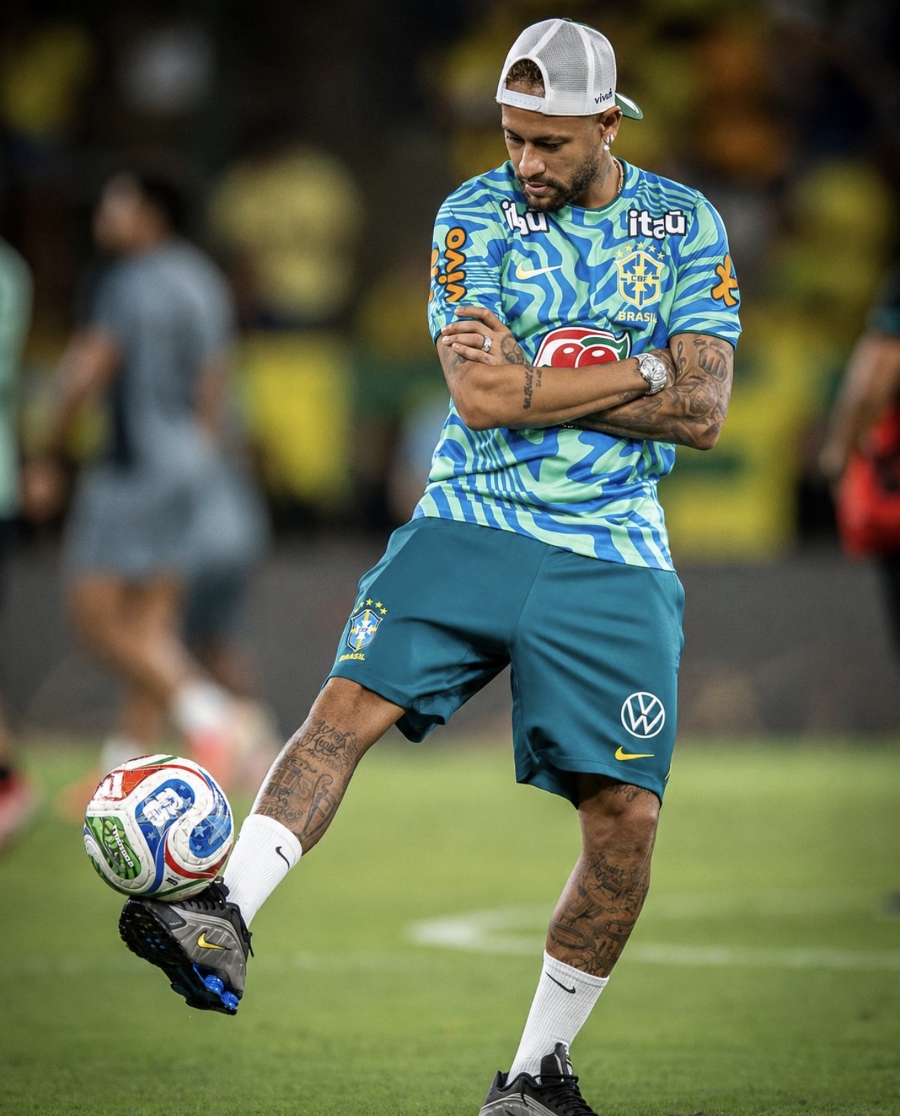 Loving The Nike Sneakers Neymar Wore To Maracana Warmup? Here’s What ...